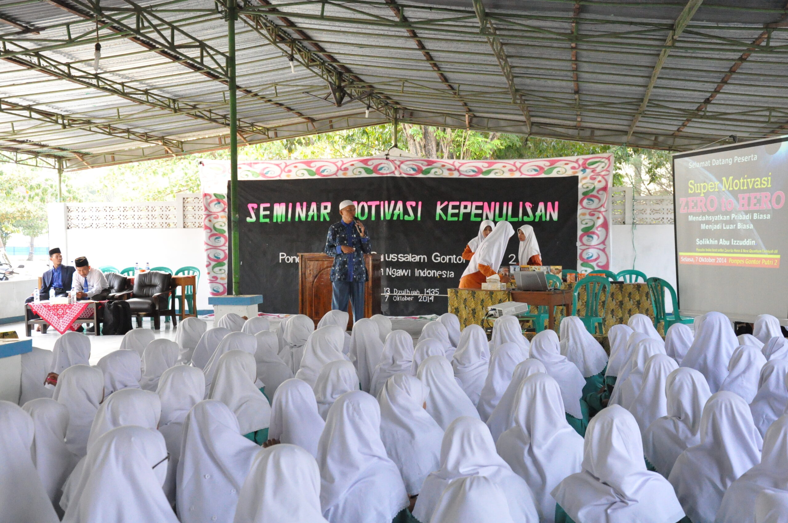 Menulis Dengan Prinsip From Zero To Hero - Pondok Modern Darussalam Gontor