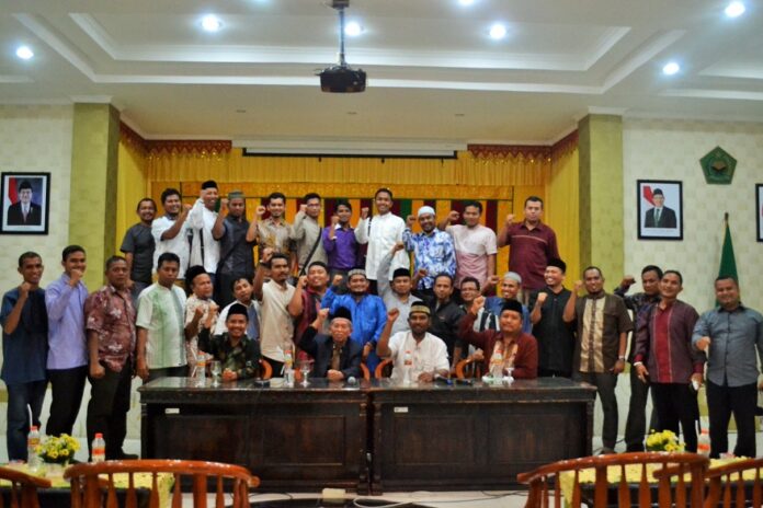 Tari Didong Meriahkan Gebyar Apel Tahunan PMDG Kampus 10 Darul Amin ...