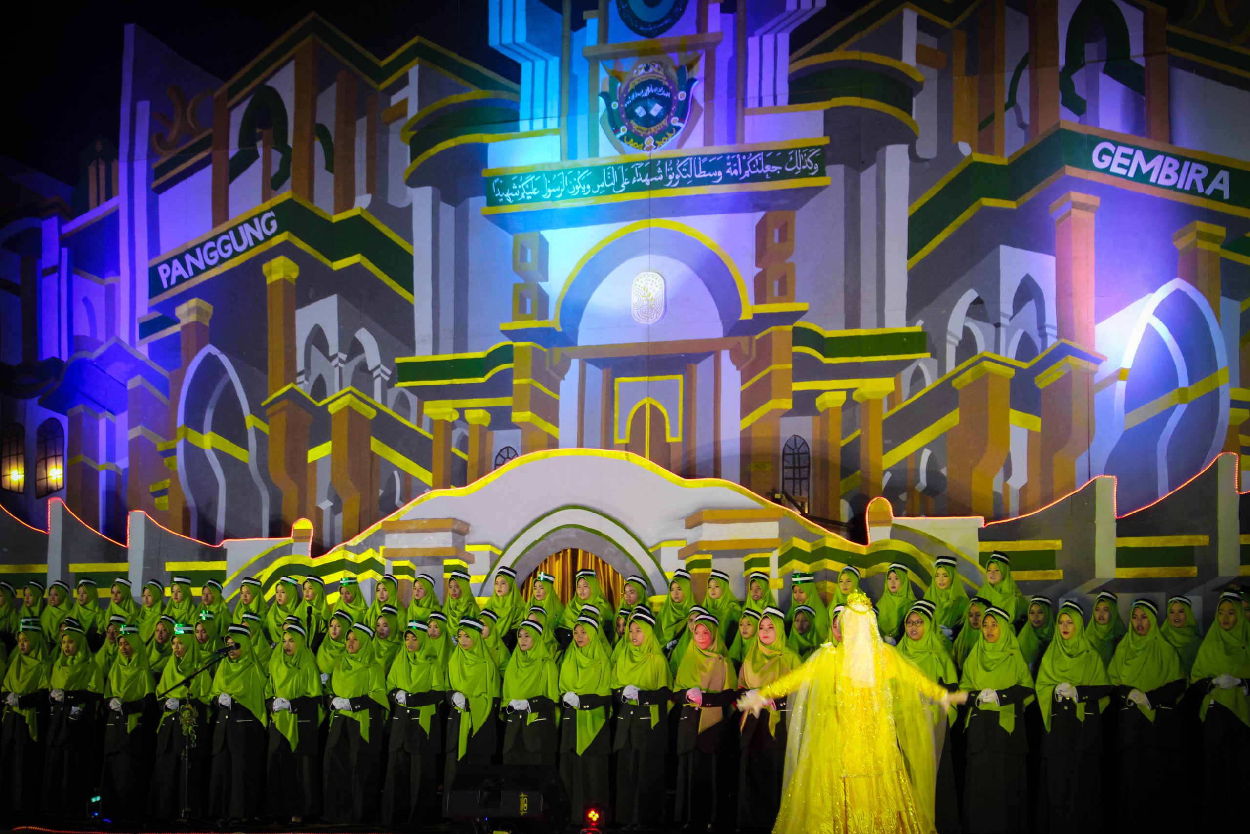 Panggung Gembira, Raih Nilai A+ - Pondok Modern Darussalam Gontor