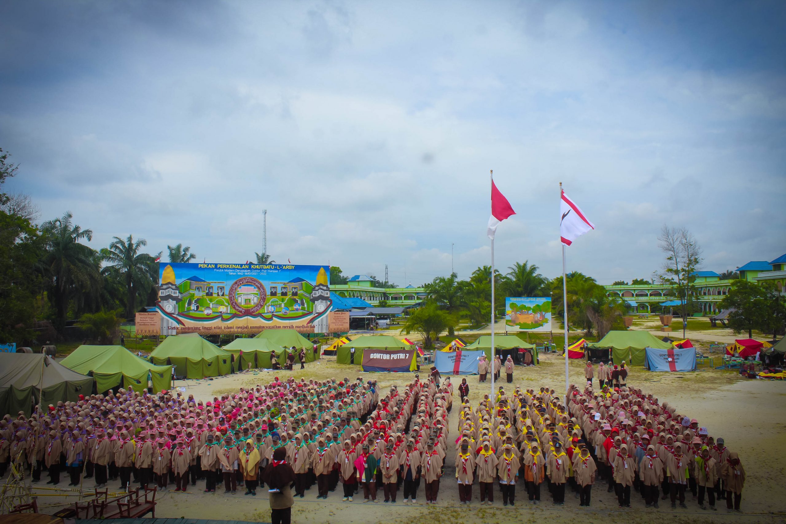 Perkemahan Akbar: Kaderisasi Pemimpin dengan Berpramuka - Pondok Modern ...