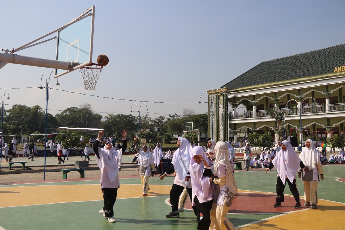 Support Minat Santriyah dalam Bidang Olahraga, Gontor Putri 1 Lepas 39 ...