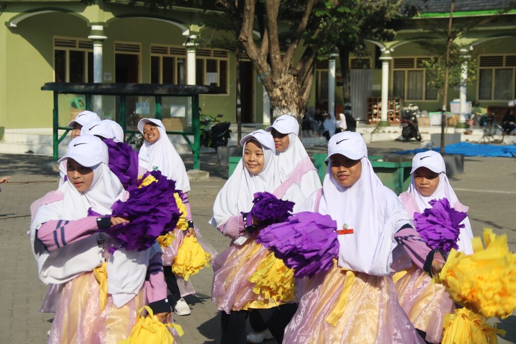 Support Minat Santriyah dalam Bidang Olahraga, Gontor Putri 1 Lepas 39 ...