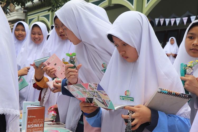SOPM EXPO Menjadi Gambaran OPPM Sebagai Organisasi yang Unik dan Berintegritas - Pondok Modern ...