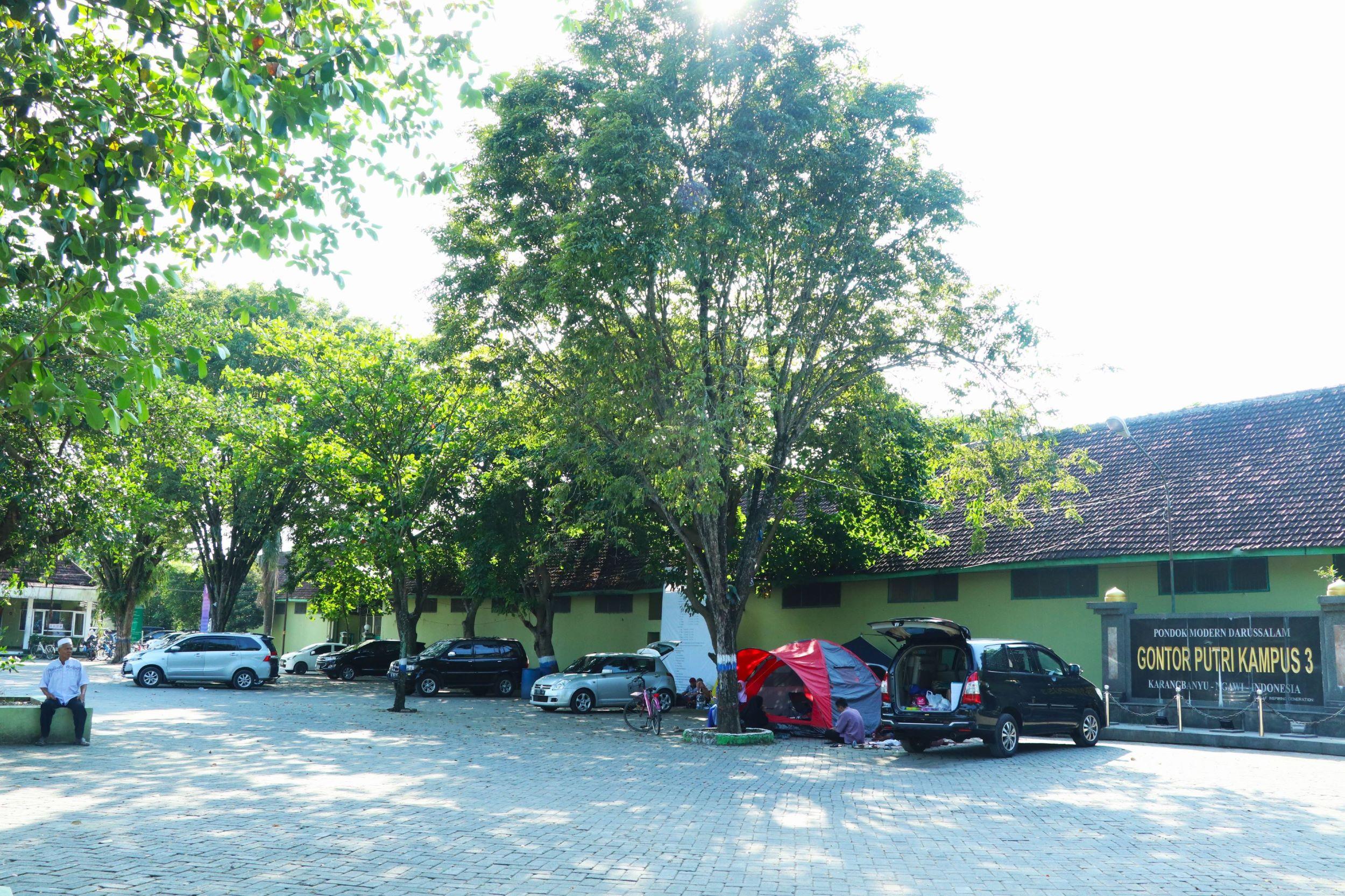 Penuhi Maklumat, PMDG Putri 3 Buka Kesempatan Sambang - Pondok Modern Darussalam Gontor