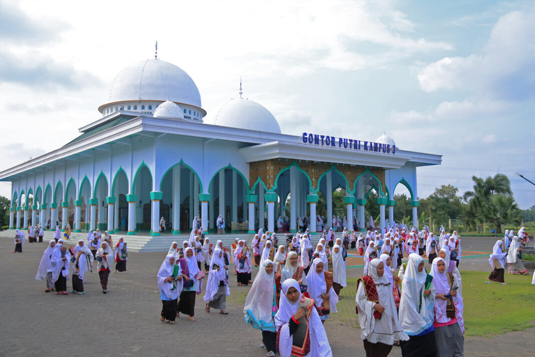 Pondok Modern Darussalam Gontor Putri Kampus 3 - Pondok Modern ...