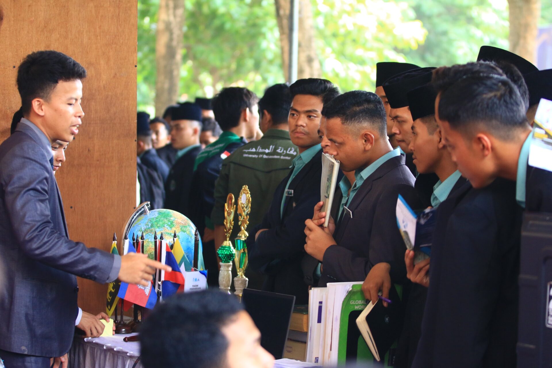 Siswa Akhir KMI 2025 Adakan Kunjungan ke UNIDA