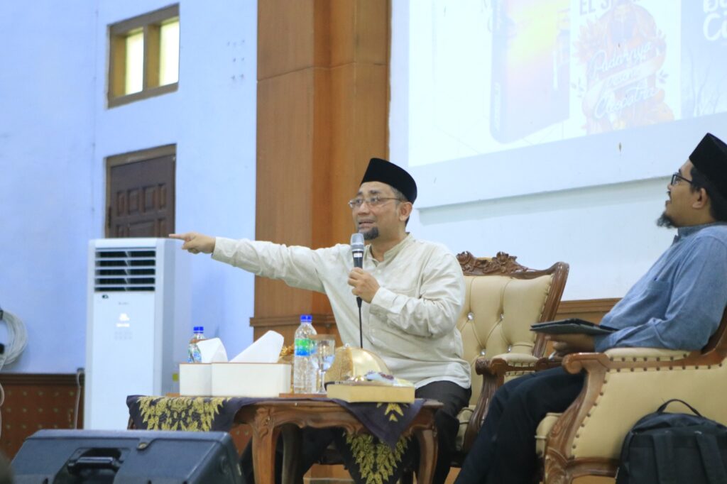 Bedah Buku Api Tauhid, Gelorakan Semangat Literasi - Pondok Modern ...